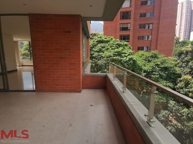 EN VENTA EN LA CONCHA MEDELLIN | Inmobiliaria Alberto Álvarez